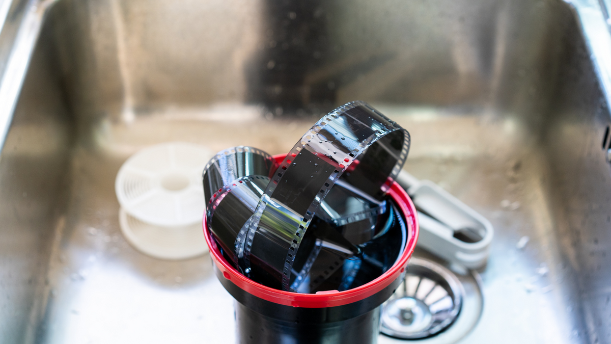 Home Film Developing Kits, Chemicals & Darkroom Equipment
